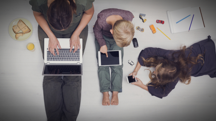 The People Behind Your Tech Addiction Are Now Trying to Curb It ...