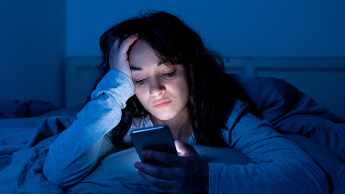 Discerning Truth Through a Web of Online Misinformation - Giving Compass