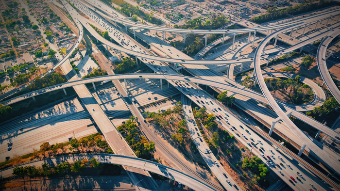 Los Angeles Aims to Reduce Vehicle Emissions by 2028 - Giving Compass