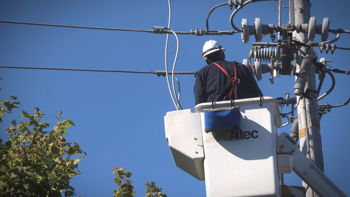 Power Outages Spark Movement Toward Electric Cooperatives - Giving Compass