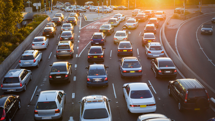 Intelligent Intersection Software for Controlled Congestion - Giving ...
