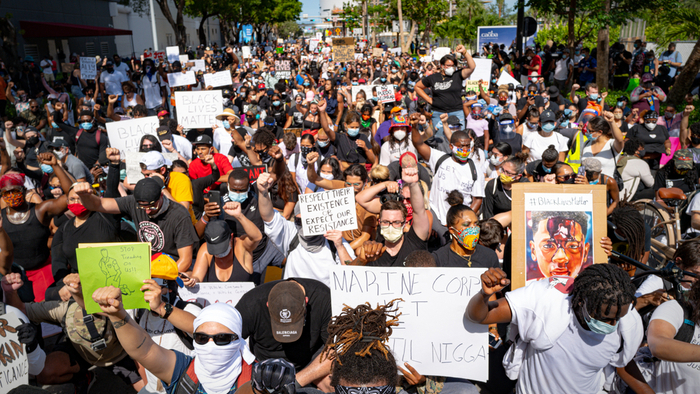 How Young Americans are Responding to Crises - Giving Compass