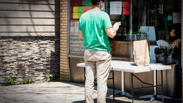 Reports on Curbside Dining Amid COVID-19 - Giving Compass