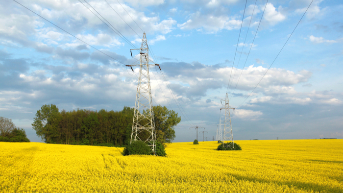 Transitioning Rural Electric Cooperatives to Clean Energy - Giving Compass