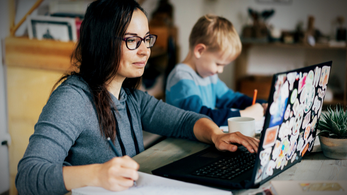 Supporting College Student Mothers After the Pandemic - Giving Compass