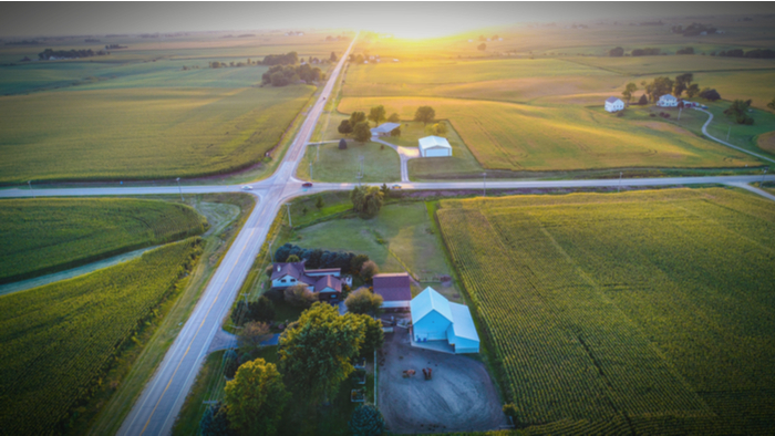 How to Address Rural Decline in Healthcare Infrastructure - Giving Compass